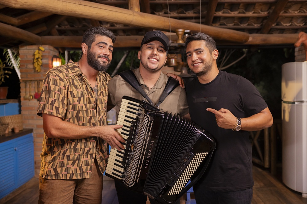 Henrique & Juliano apoiam Patrick Costa em primeir... ABC do ABC